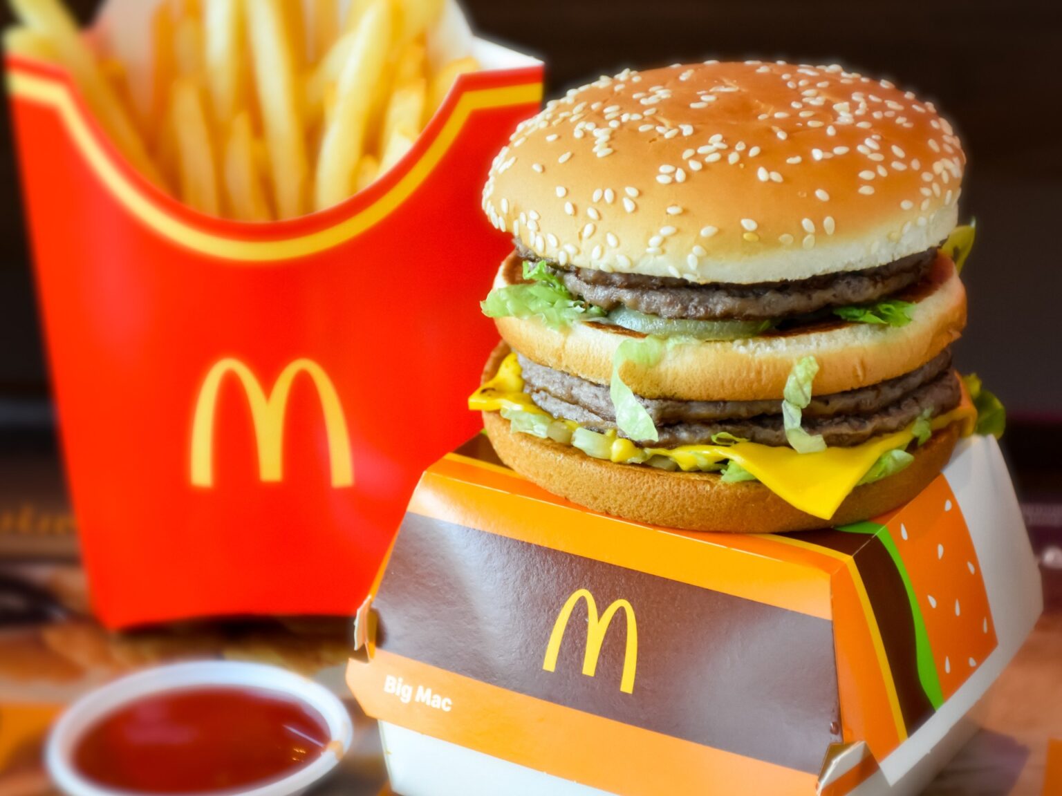 McDonald's onion slices behind E. coli poisoning cases - Kees